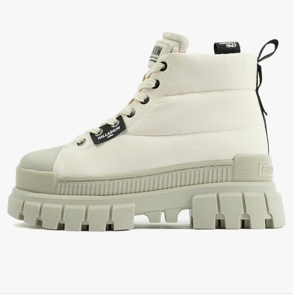 Palladium | Shoes | New Palladium Womens Revolt Puffer Ankle Combat ...